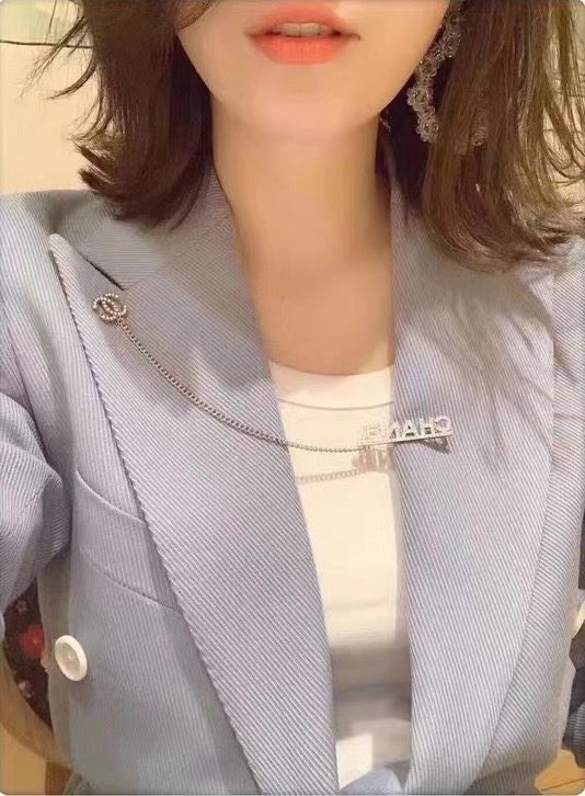 Official Chanel Brooches