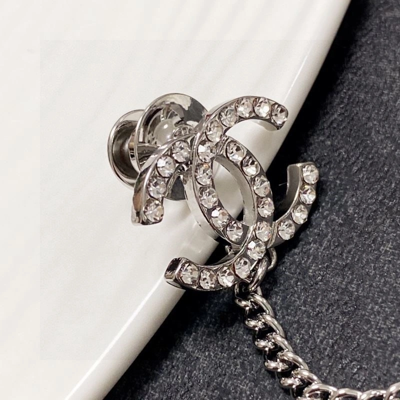 Official Chanel Brooches