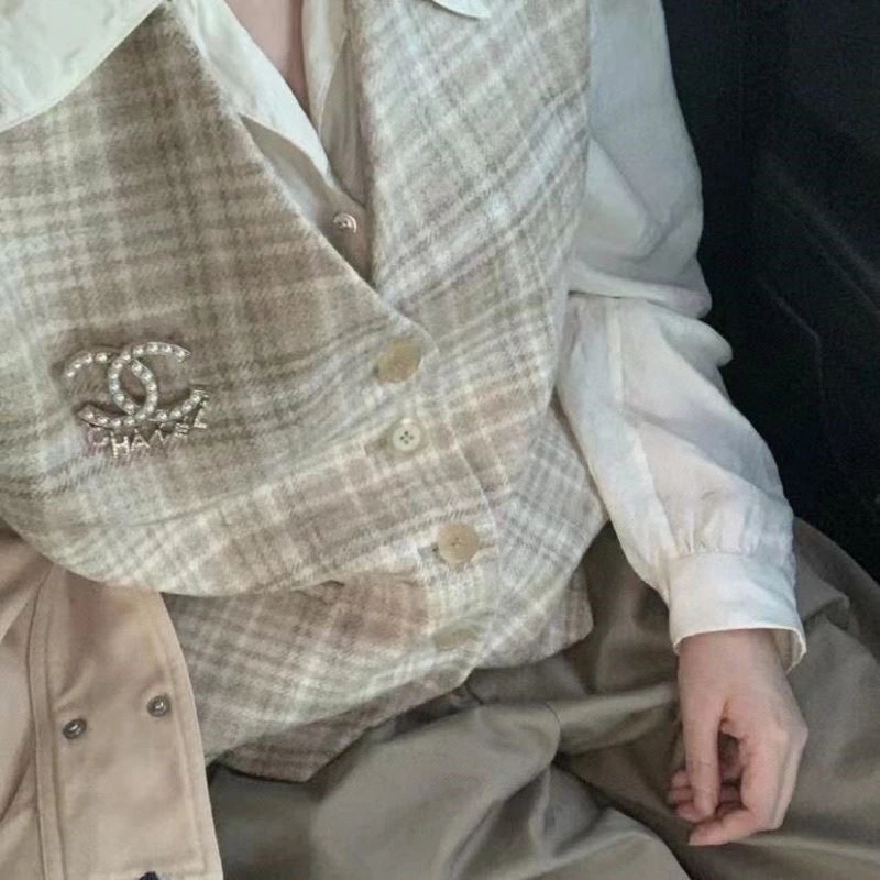 Discounted Chanel Brooches