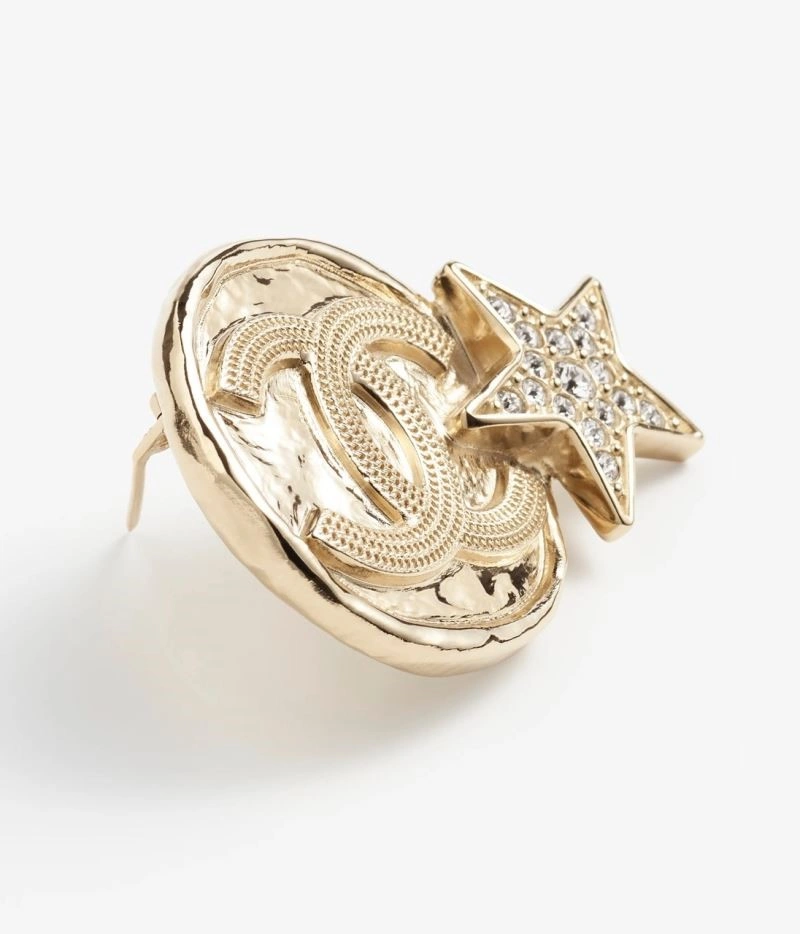 Bargain Chanel Brooches