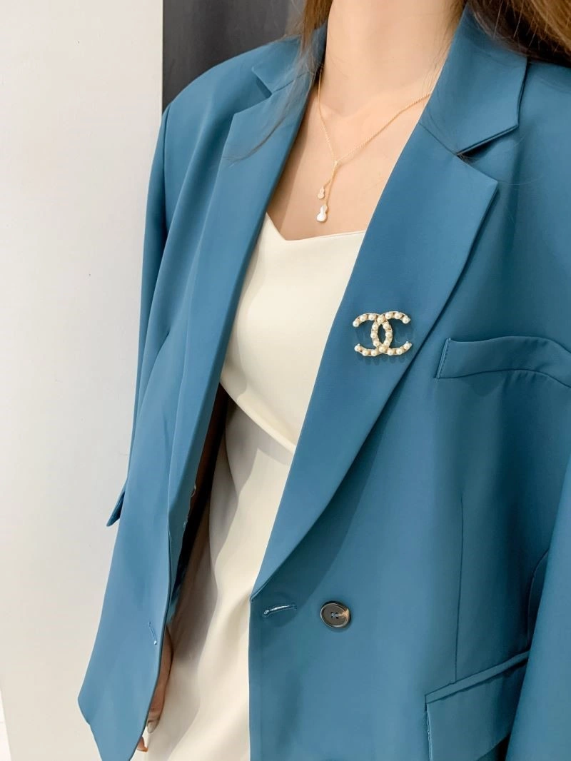 Discounted Chanel Brooches