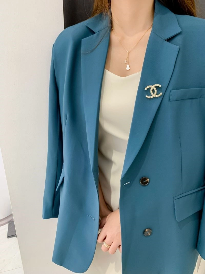 Discounted Chanel Brooches