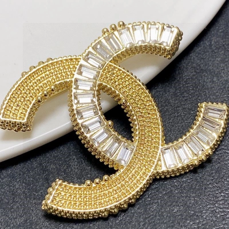 High fidelity Chanel Brooches