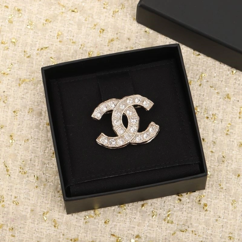 Brand-original Chanel Brooches