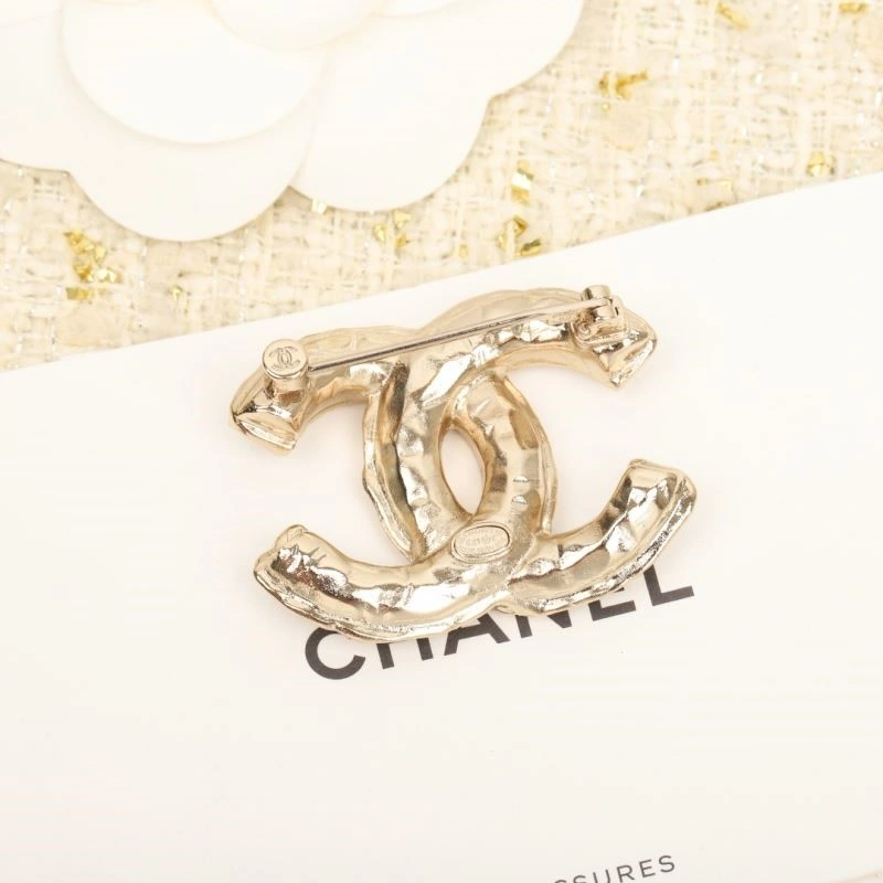 Brand-original Chanel Brooches