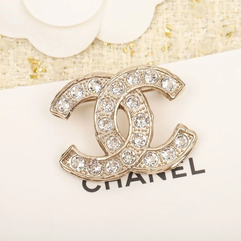 Brand-original Chanel Brooches