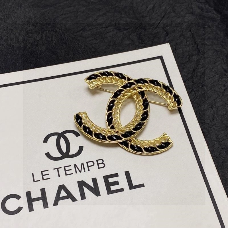 High fidelity Chanel Brooches