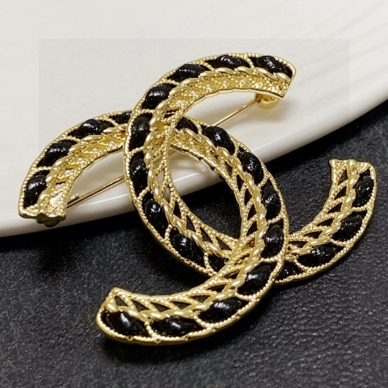 High fidelity Chanel Brooches