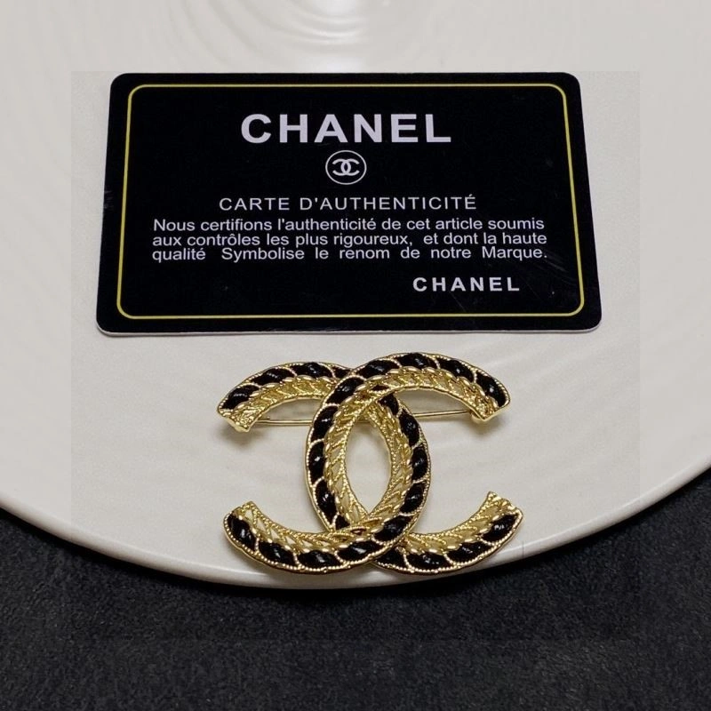 High fidelity Chanel Brooches