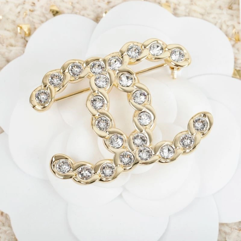 Brand-original Chanel Brooches