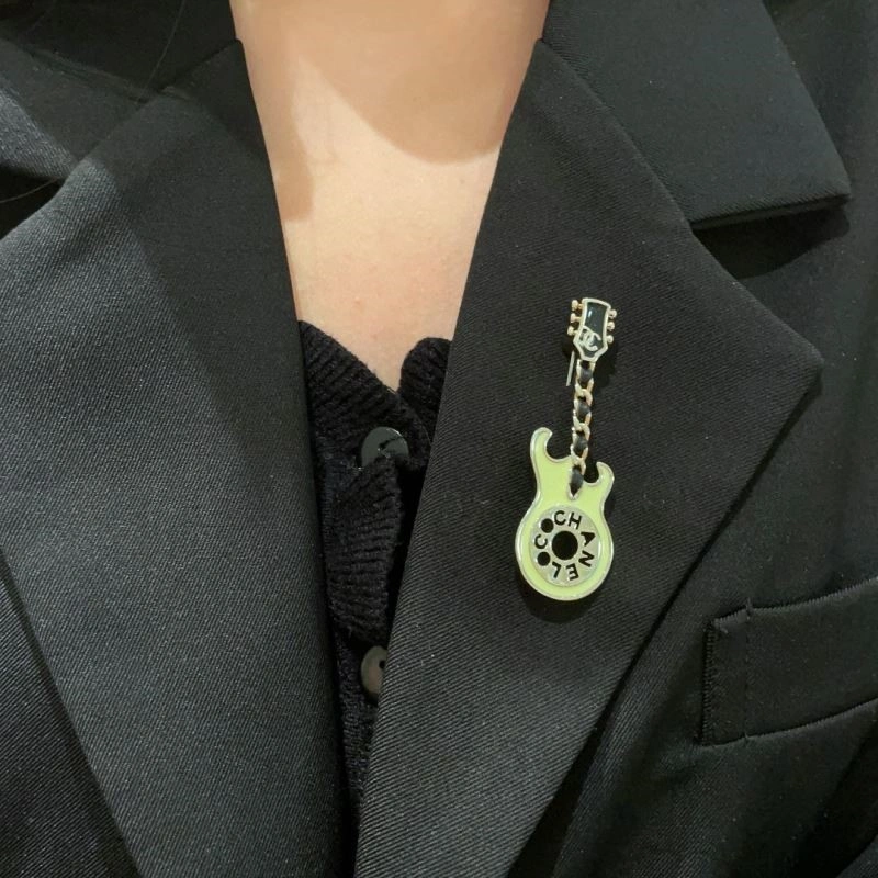 Precise copy Chanel Brooches