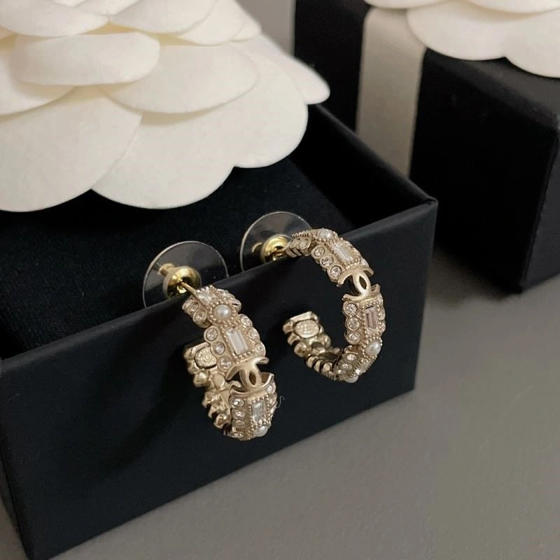 Cut-rate Chanel Brooches