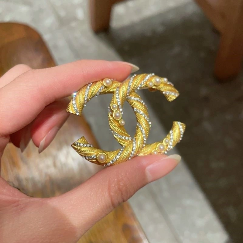 Economical Chanel Brooches