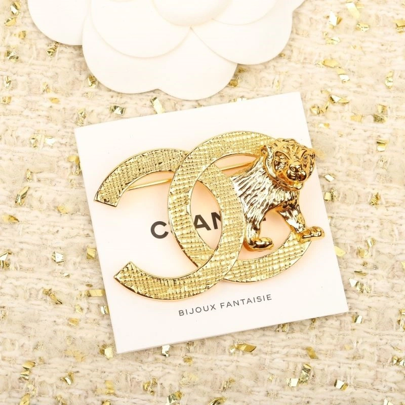 Accurate model Chanel Brooches
