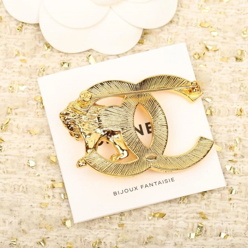Accurate model Chanel Brooches