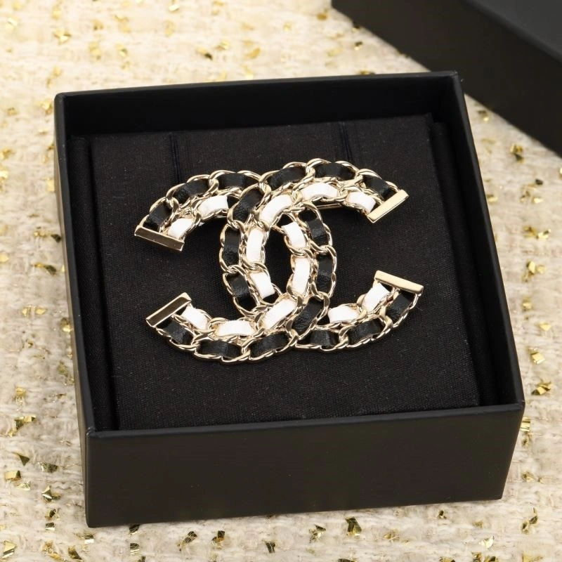High accuracy Chanel Brooches