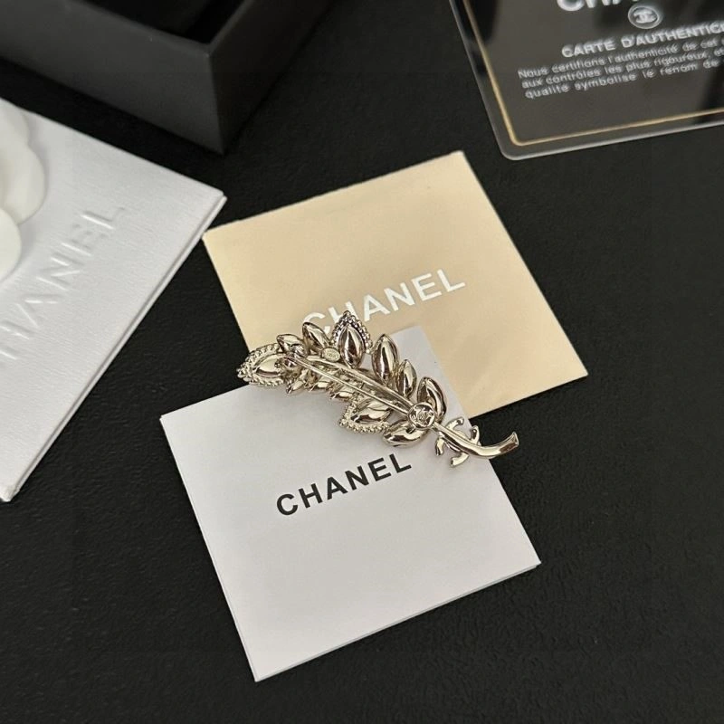High accuracy Chanel Brooches