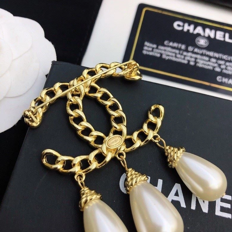 Brand-original Chanel Brooches