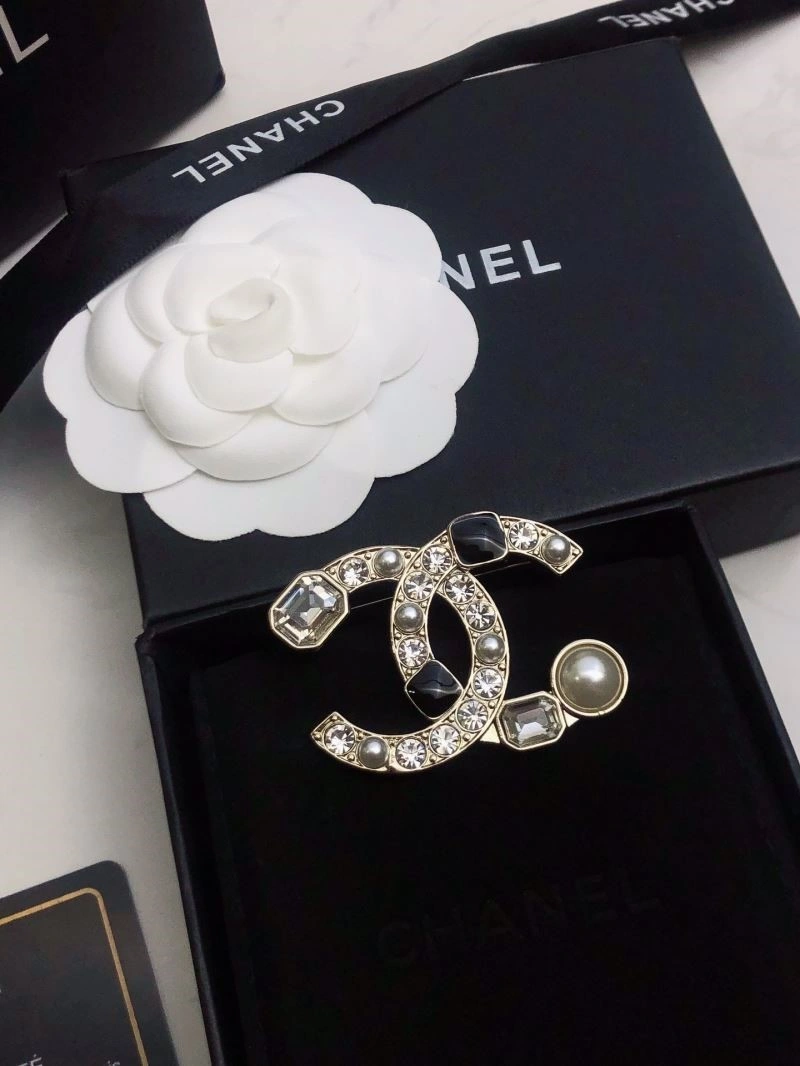 High accuracy Chanel Brooches