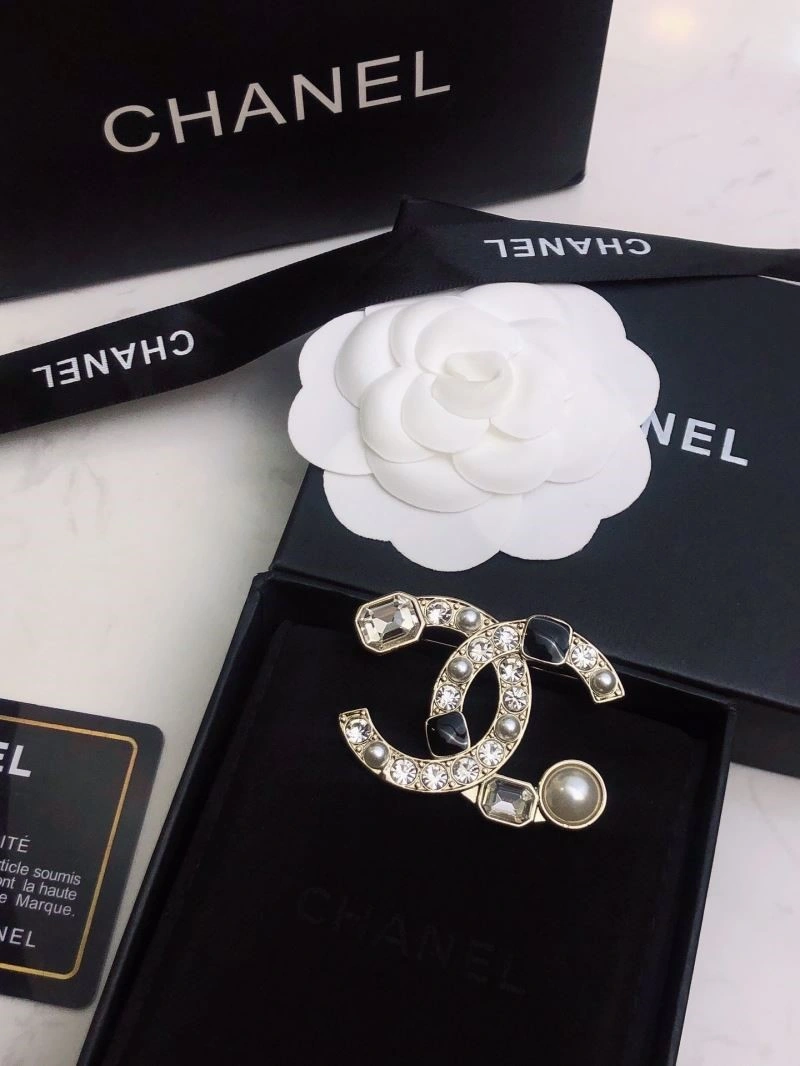 High accuracy Chanel Brooches