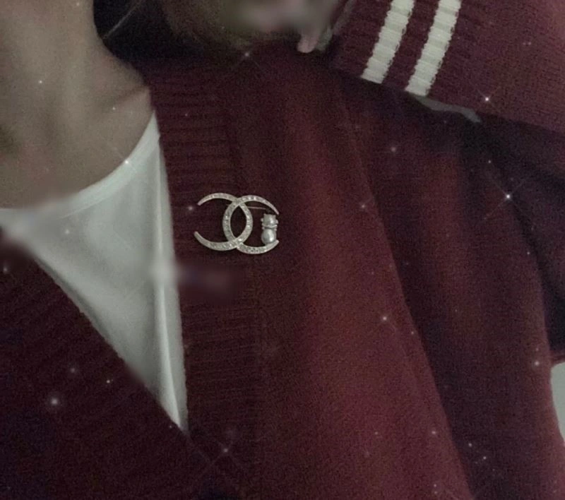 Economical Chanel Brooches