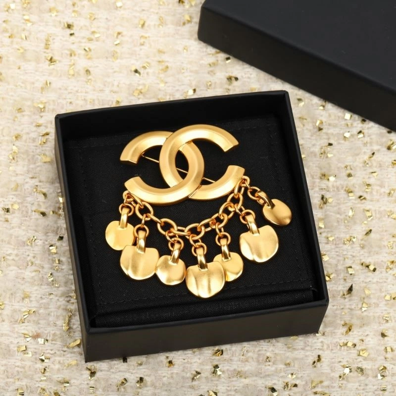 Accurate model Chanel Brooches