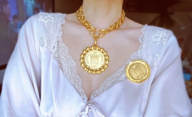 Legit Chanel Brooches