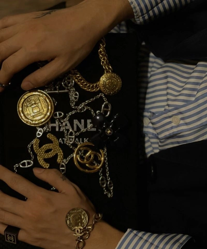 Legit Chanel Brooches