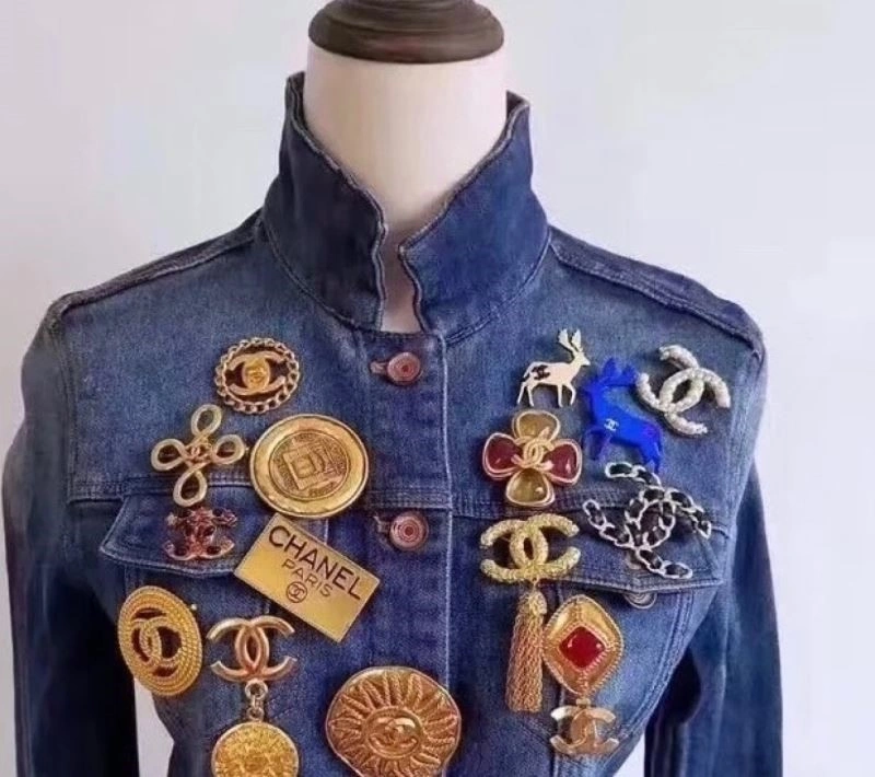 Legit Chanel Brooches