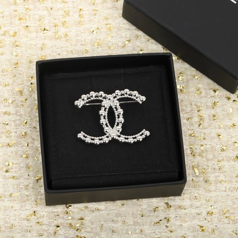 Accurate model Chanel Brooches