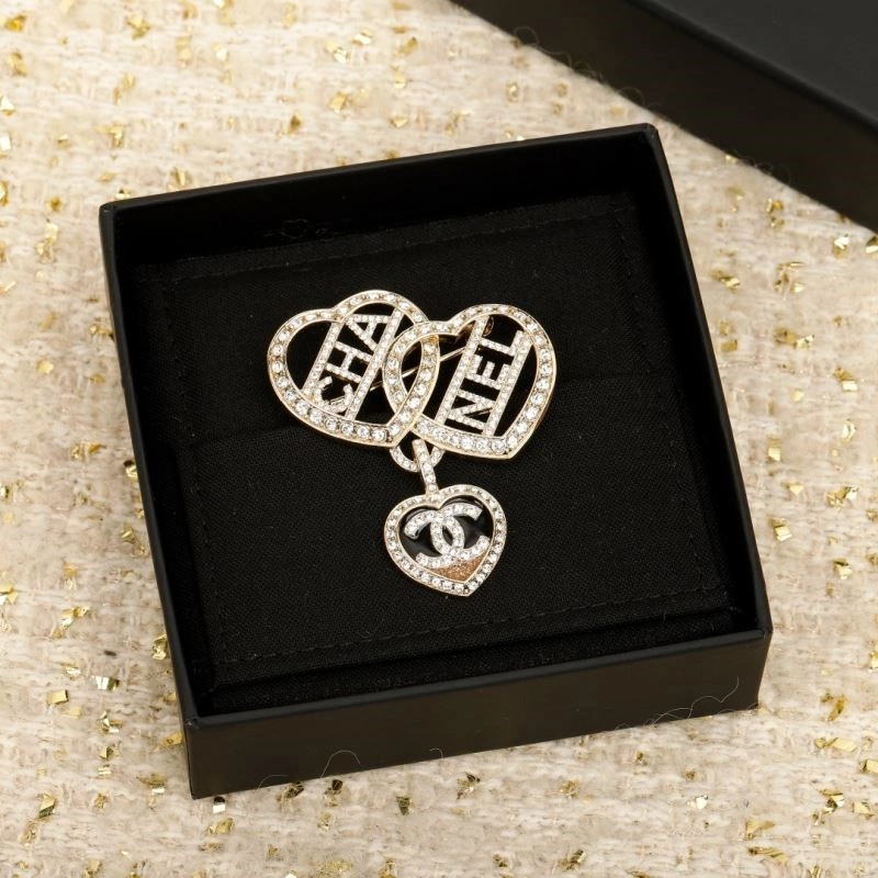 High fidelity Chanel Brooches