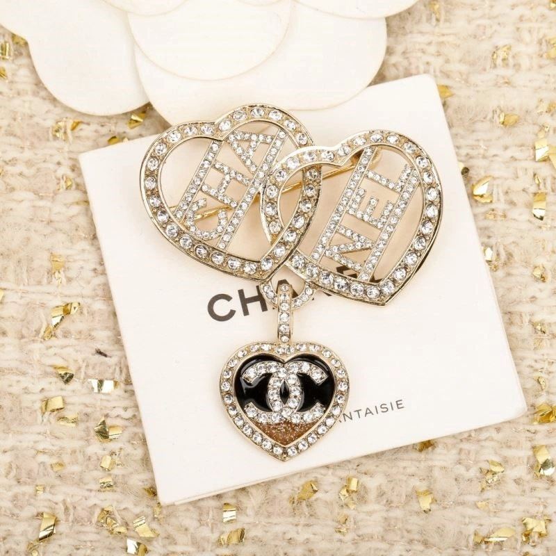 High fidelity Chanel Brooches