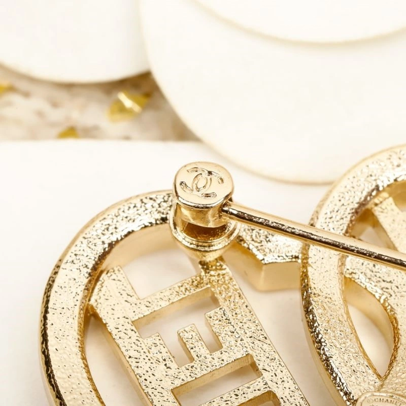 High fidelity Chanel Brooches