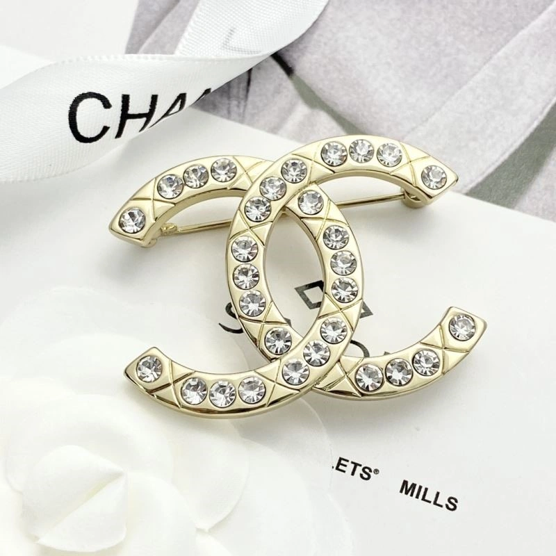 Accurate model Chanel Brooches