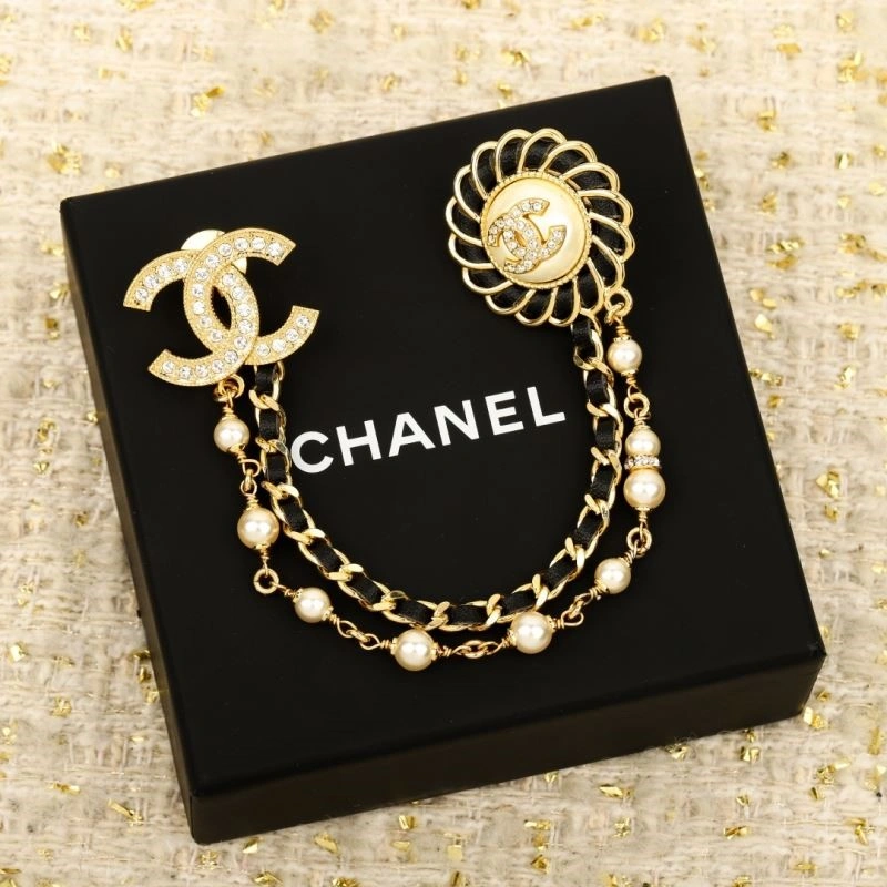 Exact replica Chanel Brooches