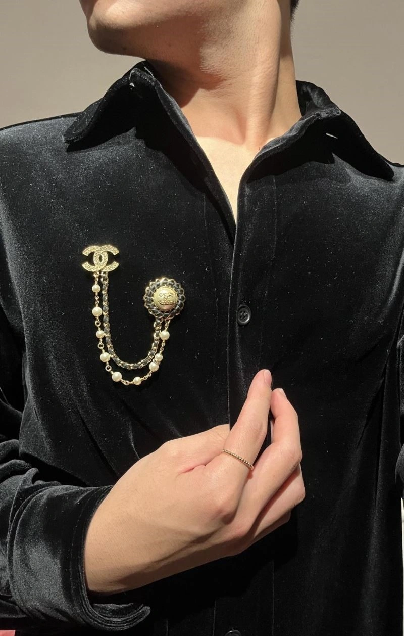 Exact replica Chanel Brooches