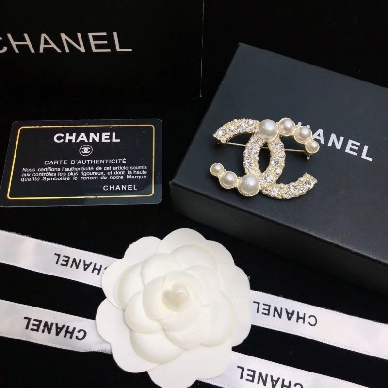 Bargain Chanel Brooches