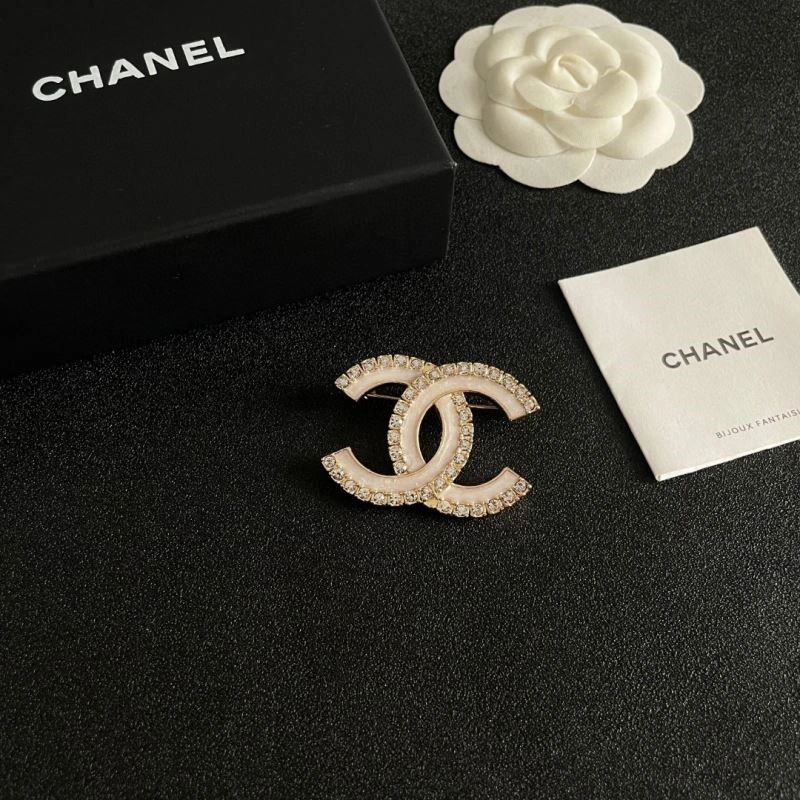 Exact replica Chanel Brooches