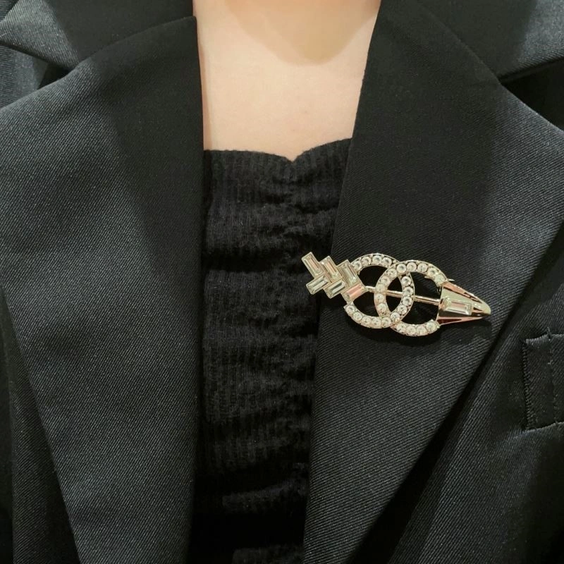 Official Chanel Brooches
