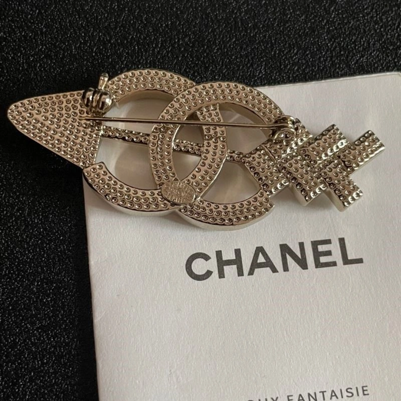 Official Chanel Brooches