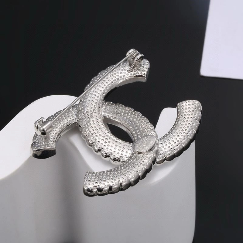 Brand-original Chanel Brooches