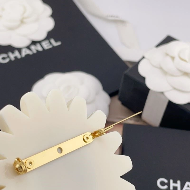 1:1 copy Chanel Brooches