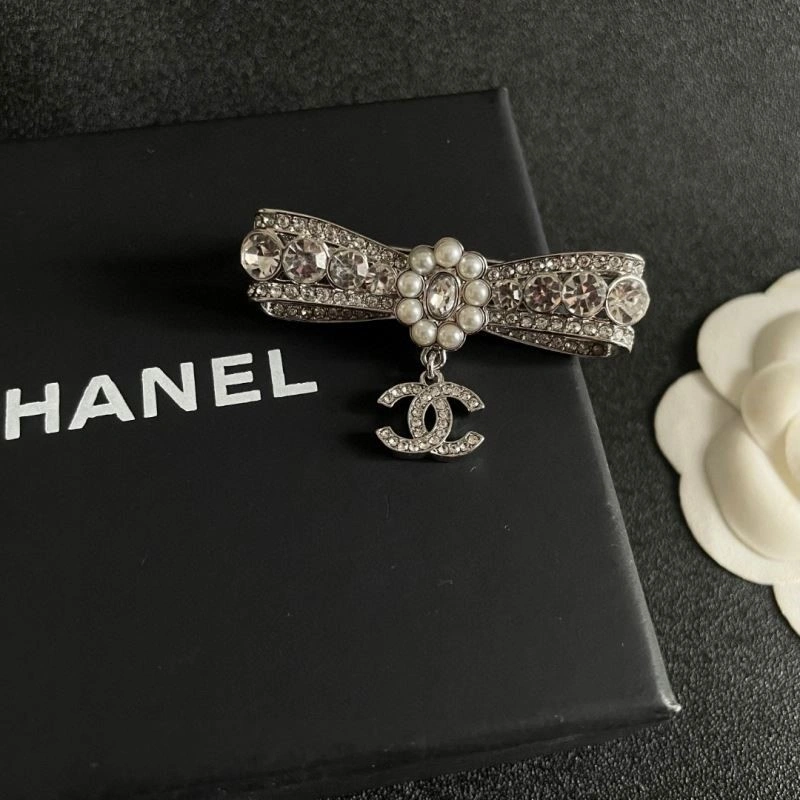 Precise copy Chanel Brooches