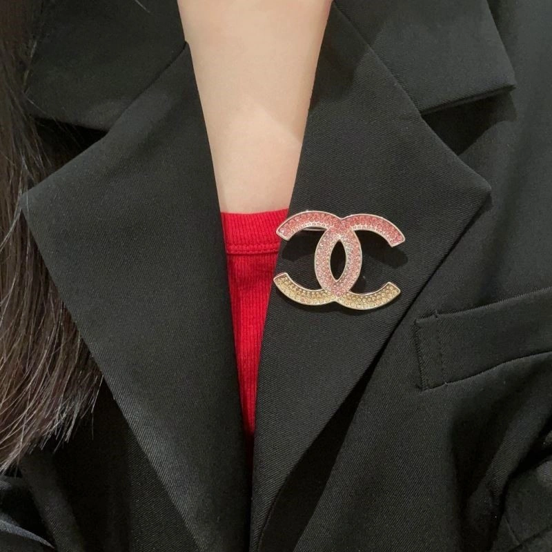 High accuracy Chanel Brooches