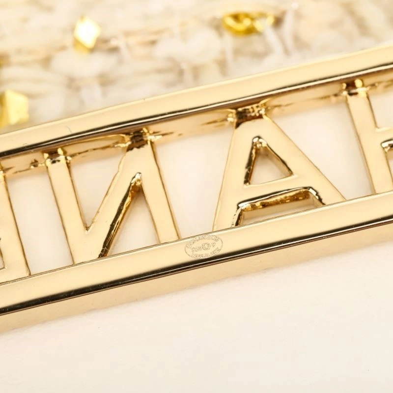 Top match Chanel Brooches