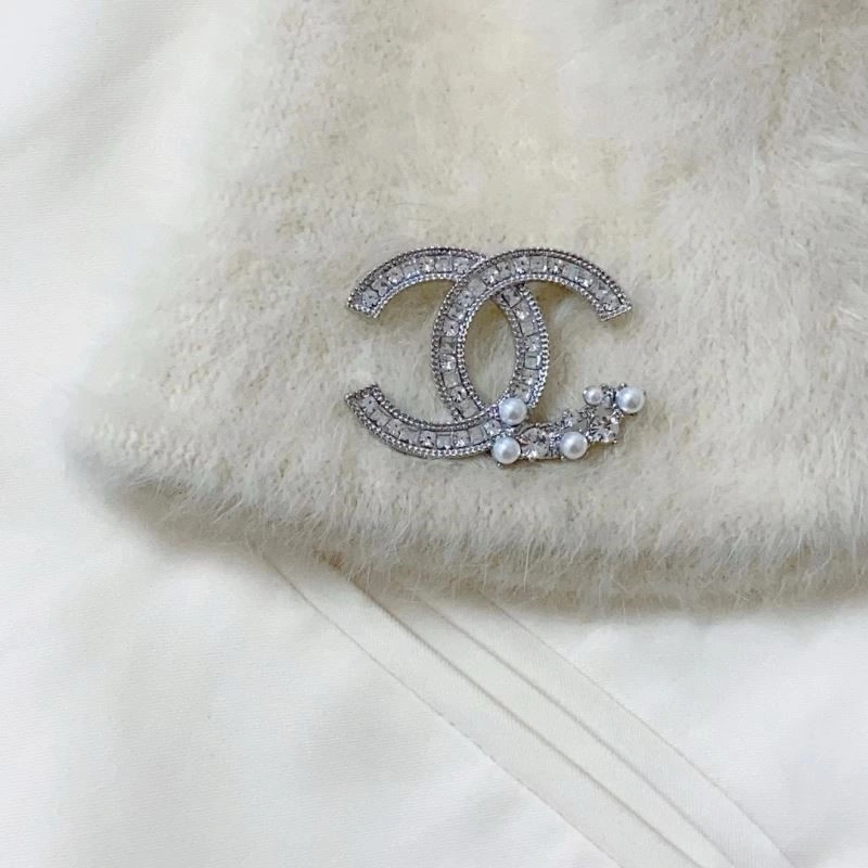 Exact replica Chanel Brooches