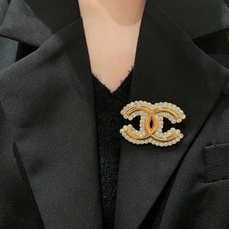 Official Chanel Brooches