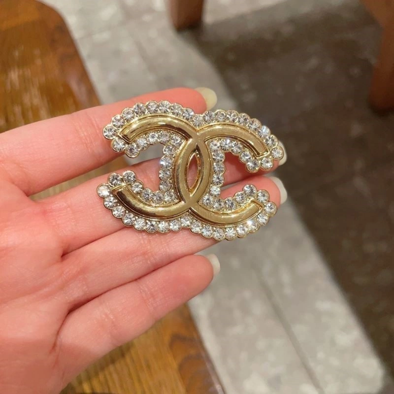 Official Chanel Brooches