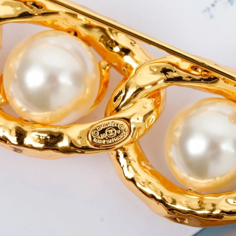 Legit Chanel Brooches