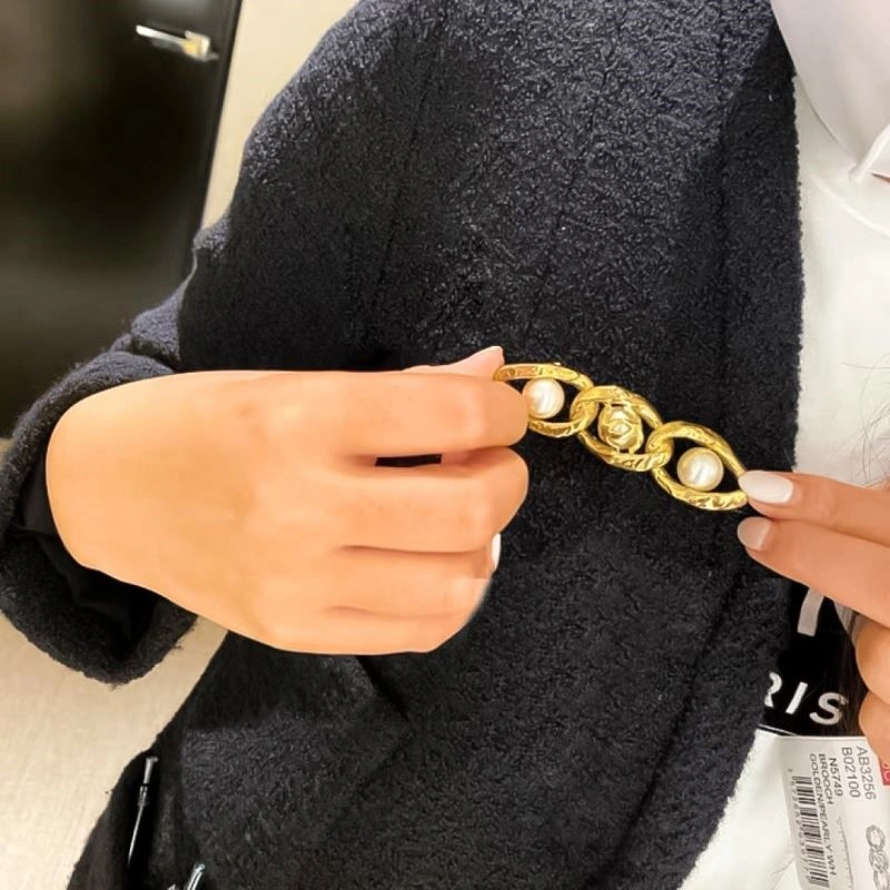 Legit Chanel Brooches